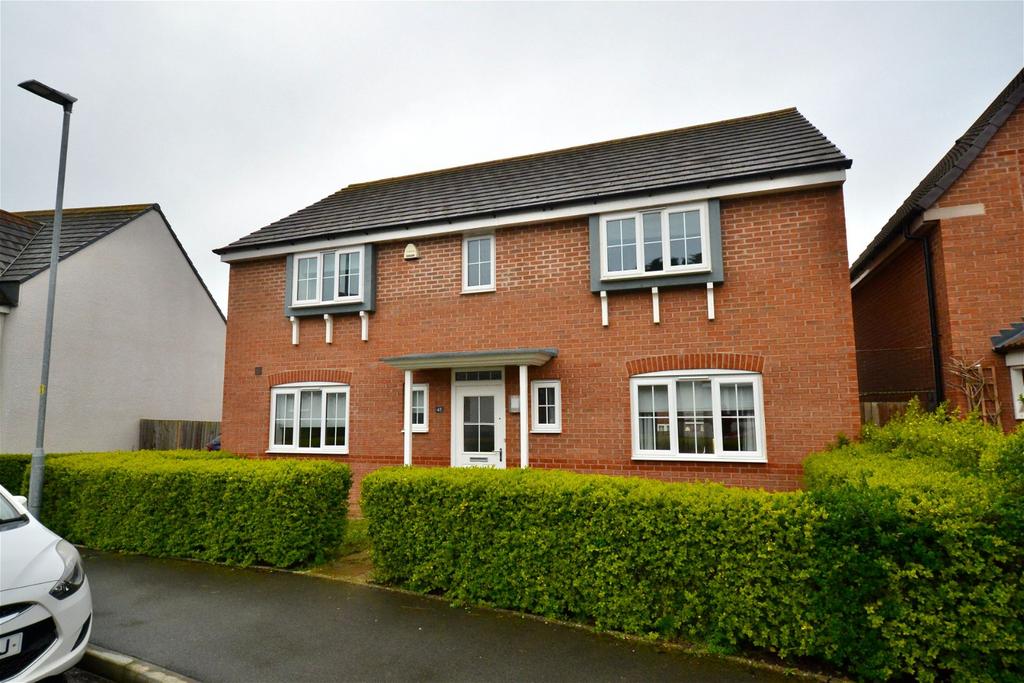 Sunset Way, Evesham, WR11 3JX 4 bed detached house - £450,000