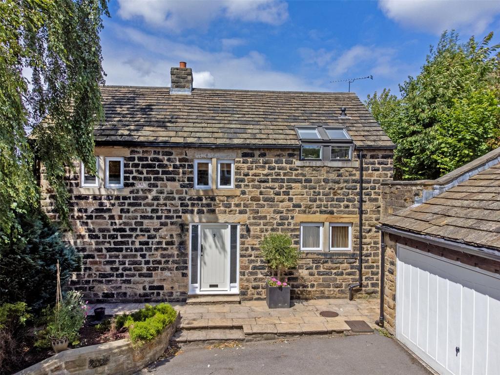 Hill Top Road, Newmillerdam... 3 bed detached house - £495,000