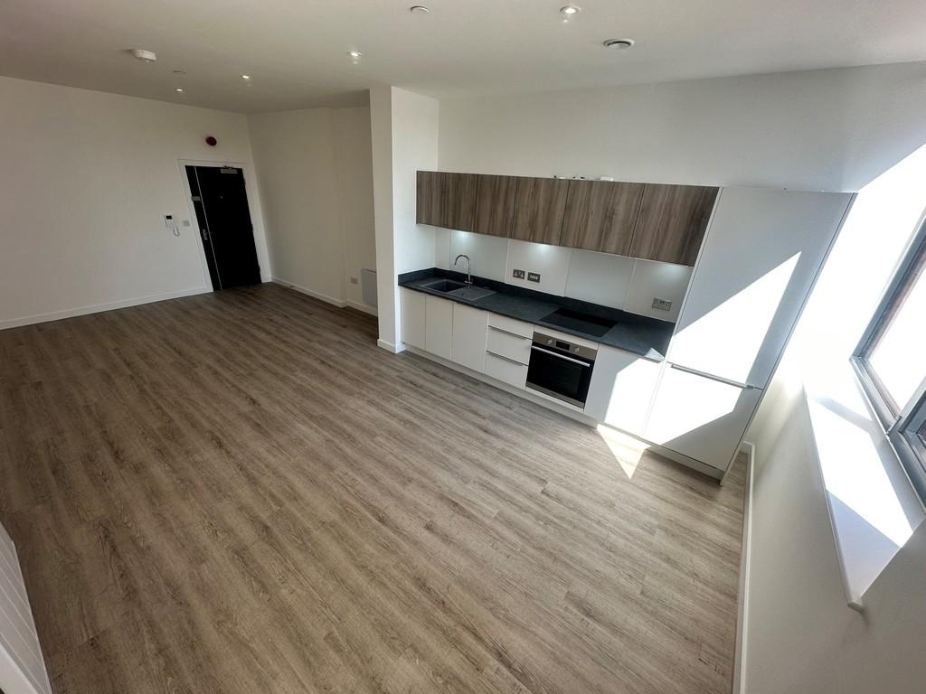 Normandy House, Basingstoke RG21 2 bed apartment to rent - £1,400 pcm ...