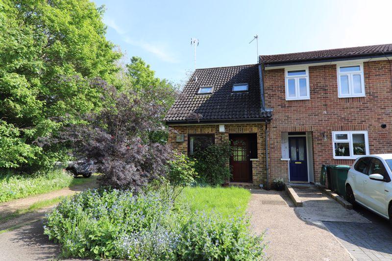 Clarkfield, Rickmansworth WD3 2 bed semi-detached house - £390,000