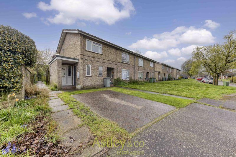 Coughtrey Close, Sprowston, Norwich, NR7 2 bed flat - £155,000
