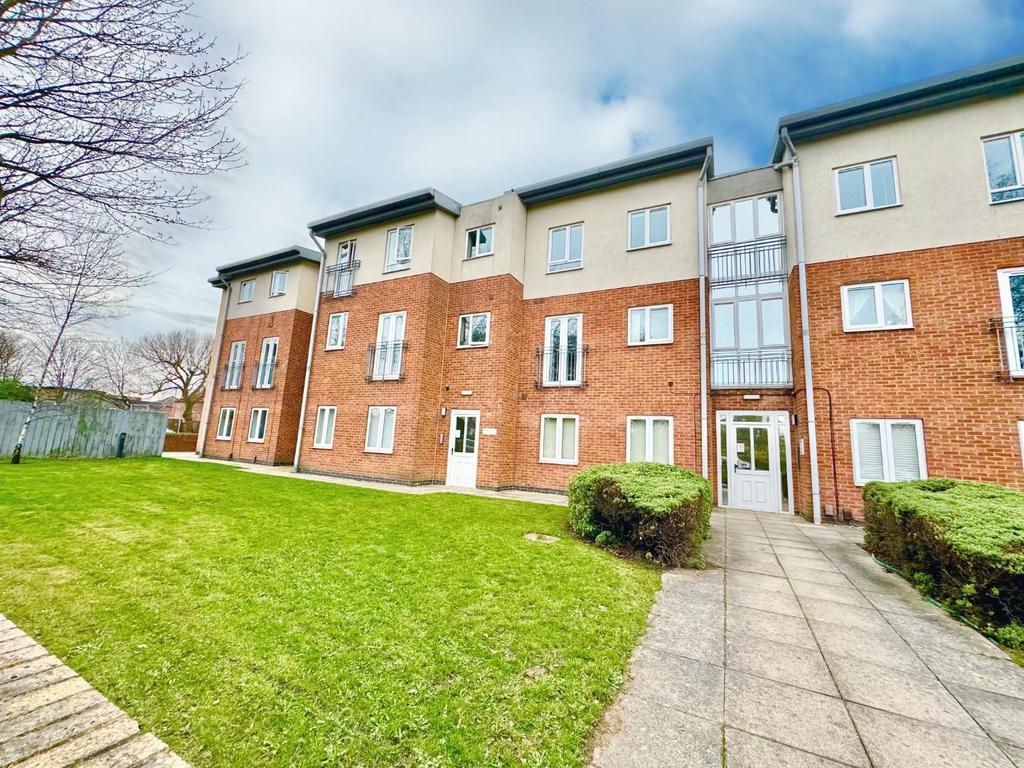 Albert Gate Apartments, Middlesbrough 2 bed apartment for sale - £65,000