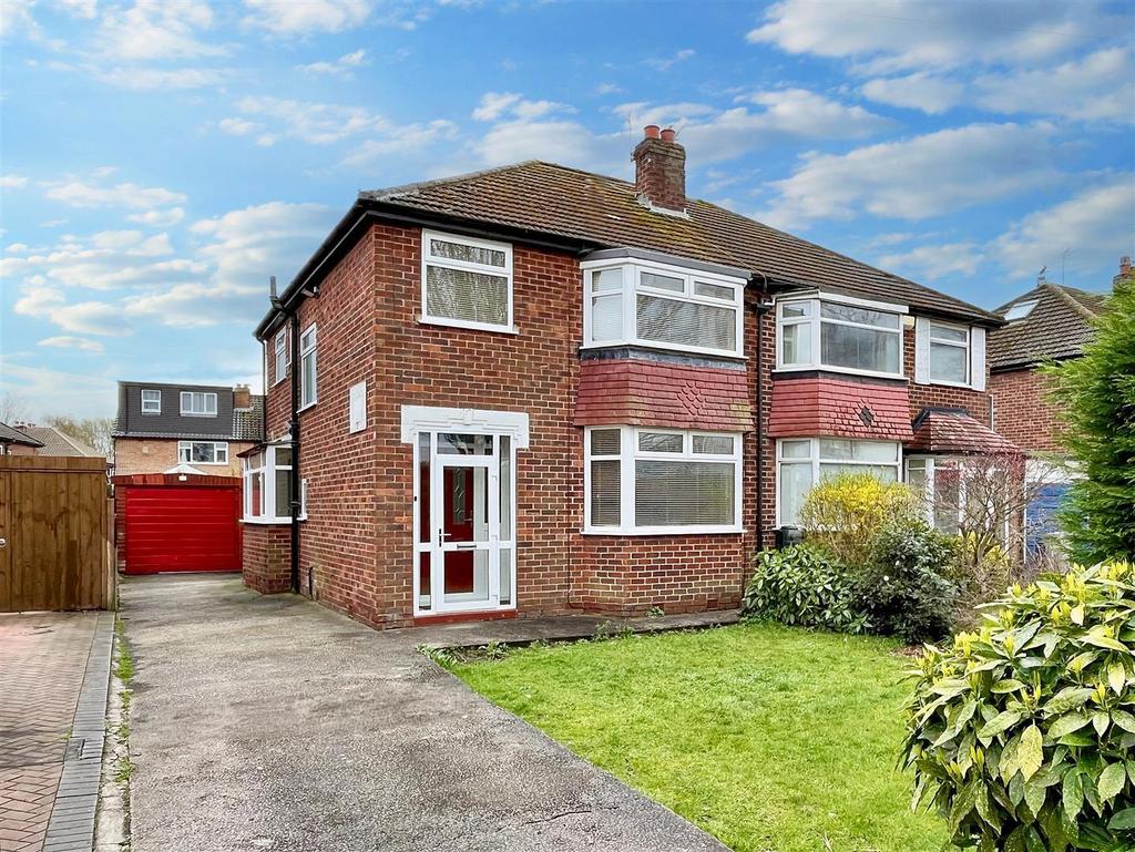 Cherry Lane, Sale 3 bed semi-detached house - £1,600 pcm (£369 pw)