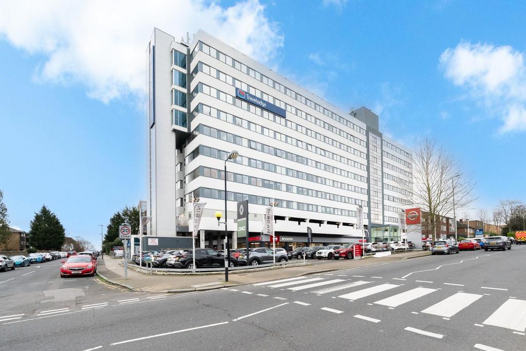 Yeoman House, 63 Croydon Road, London 2 bed flat - £1,650 pcm (£381 pw)