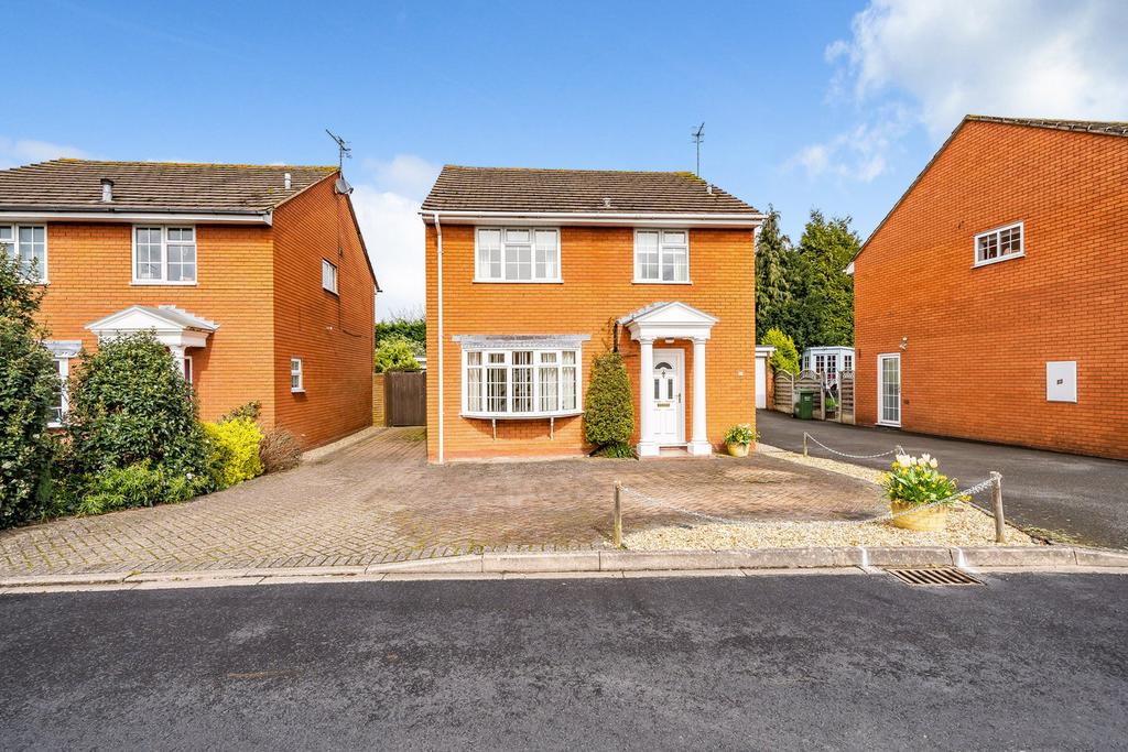 Wadley Drive, Worcester WR3 4 bed detached house - £330,000