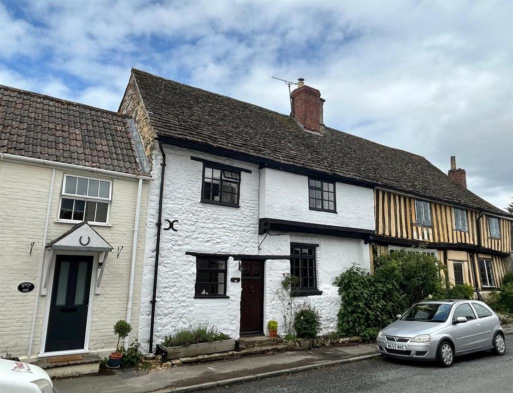 Bradenstoke, Chippenham 3 bed terraced house - £375,000