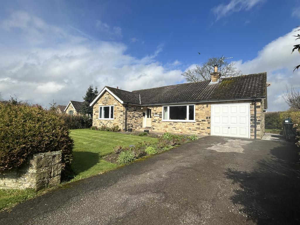 Leyburn Road, Hunton DL8 3 bed detached bungalow for sale - £465,000
