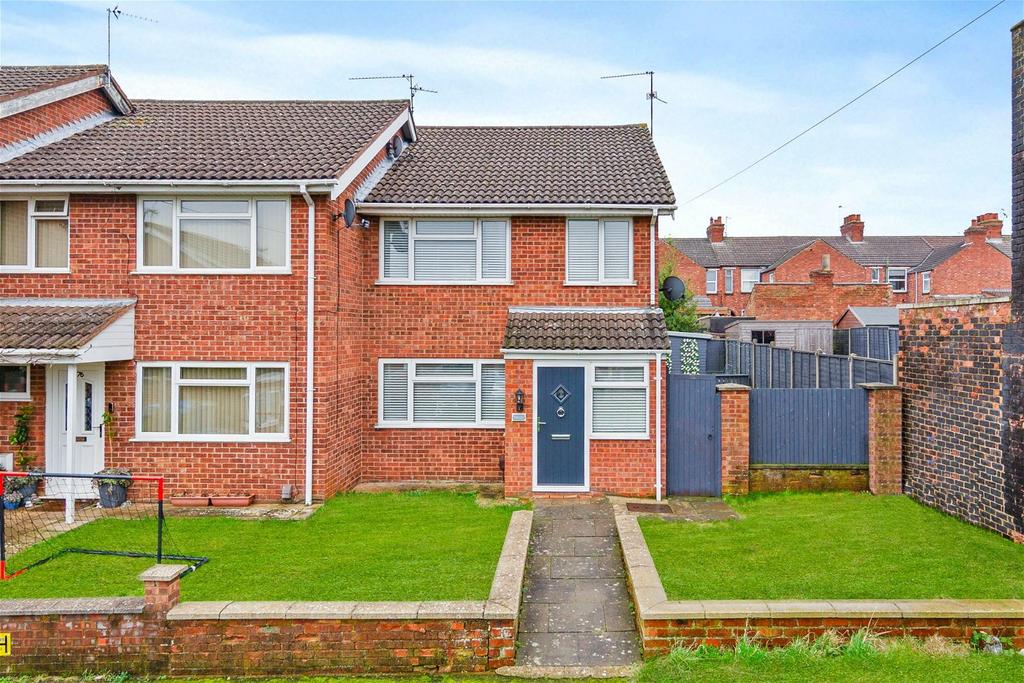 Lawson Street, Kettering NN16 3 bed end of terrace house for sale - £ ...