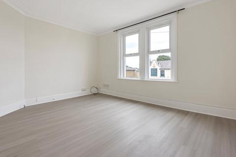 Houses for sale in Shepperton | OnTheMarket