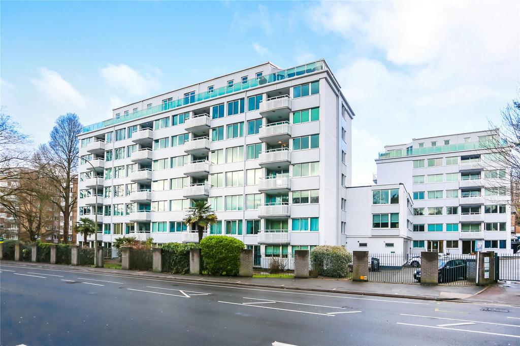 London Road, Preston Park, Brighton, BN1 3 bed flat - £335,000