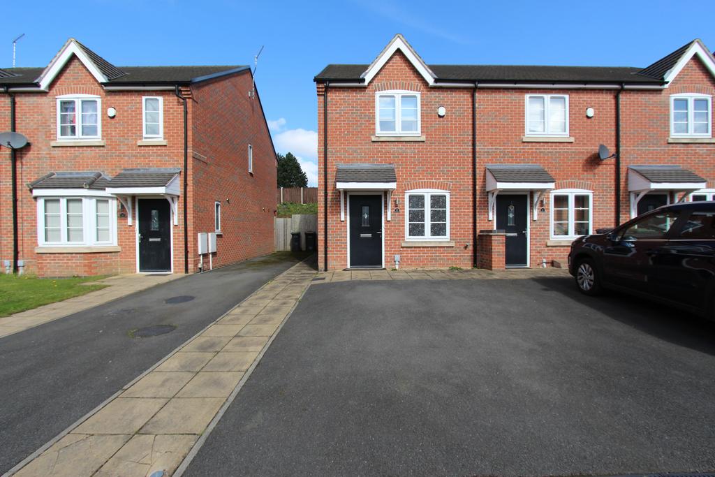 Patient Close, Beeston, Beeston, NG9 2 bed terraced house - £950 pcm (£ ...