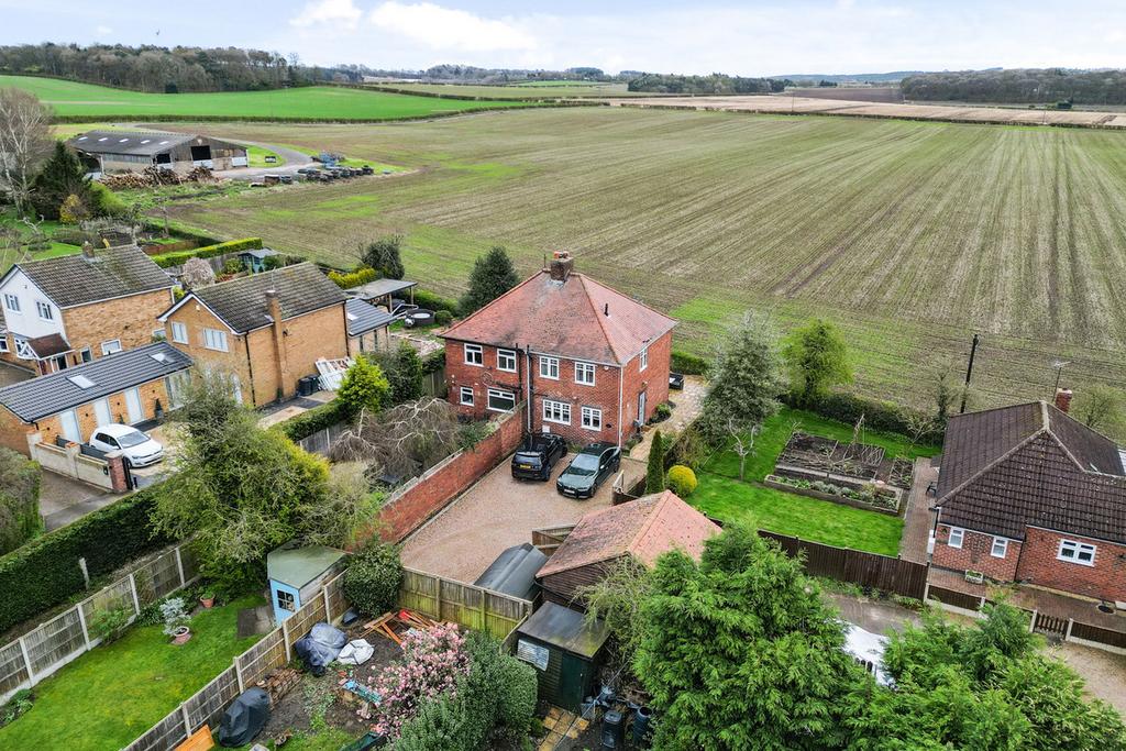 Papplewick NG15 3 bed semi-detached house - £330,000