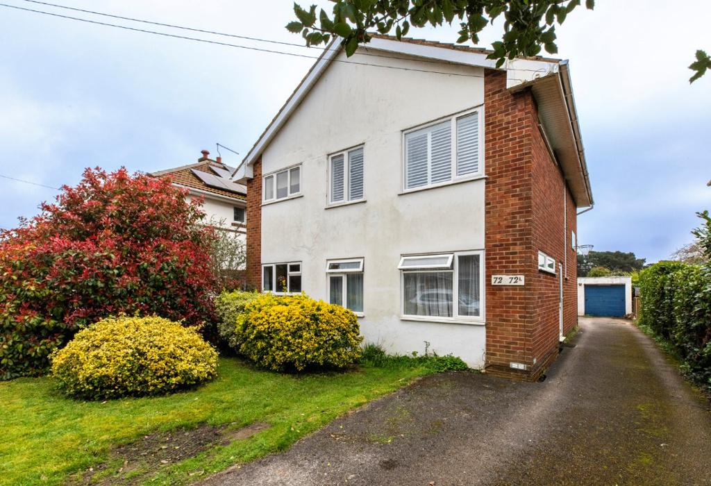 Redhill Drive, Bournemouth, Dorset 3 bed flat - £270,000