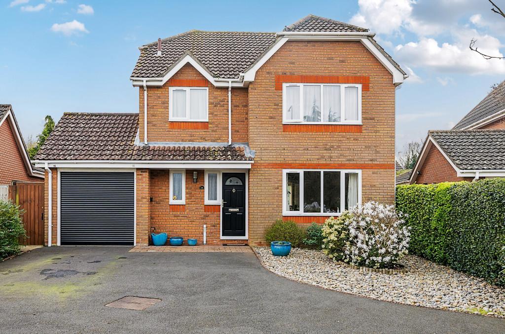 Tassel Road, Bury St. Edmunds IP32 4 bed detached house - £475,000