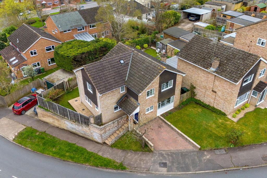 The Rise, Loudwater, HP13 4 bed detached house for sale - £635,000