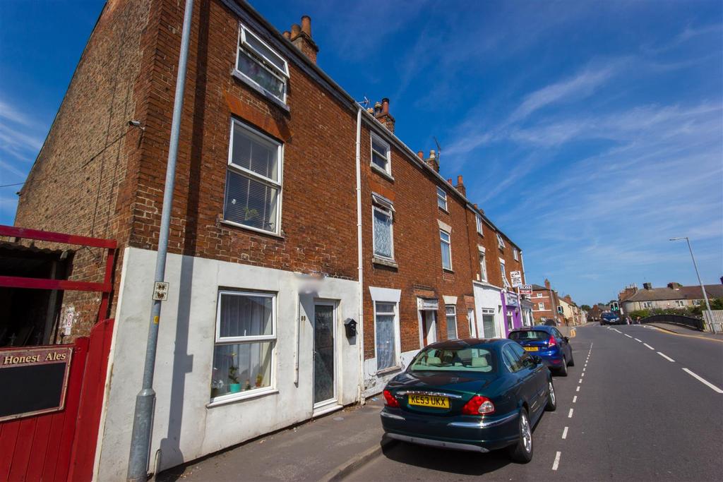 Main Ridge, Boston 3 bed end of terrace house - £110,000