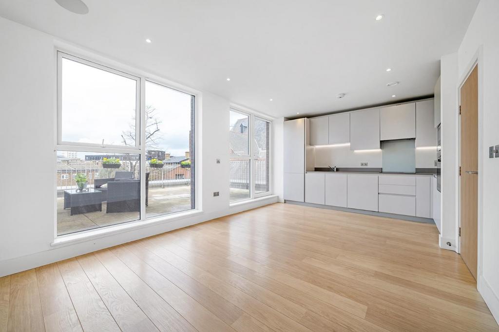 Brixton Road, SW9 1 bed flat - £450,000