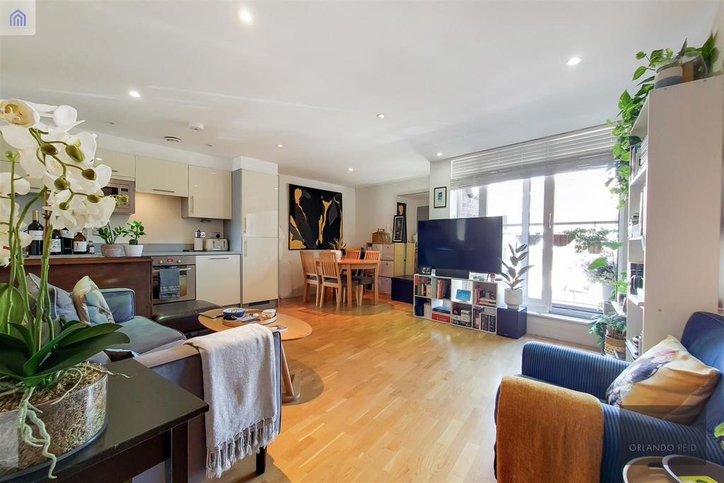 Warham Street, Oval 2 bed apartment - £465,000