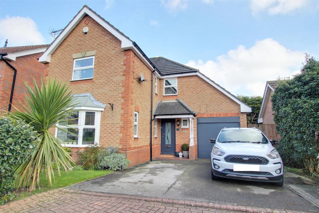 Oriel Close, Walkington, Beverley 4 bed detached house - £320,000