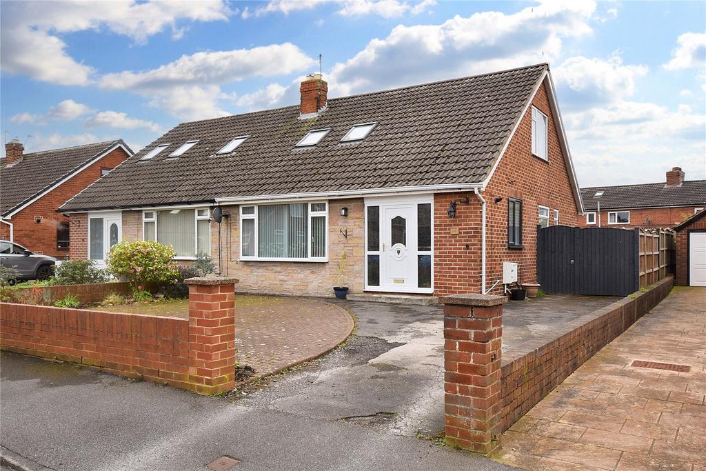 Sturton Avenue, Garforth, Leeds, West... 3 bed semi-detached house - £ ...