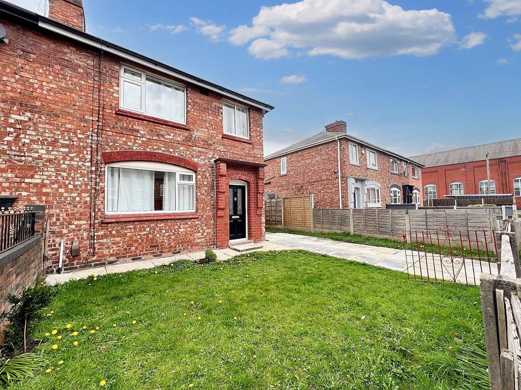 Hallsworth Road, Eccles, M30 3 bed semi-detached house - £240,000