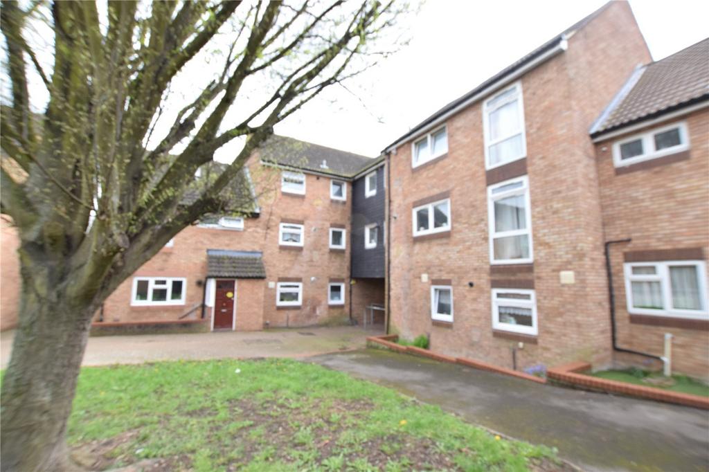 Gregory Road, Chadwell Heath, RM6 1 bed apartment - £185,000