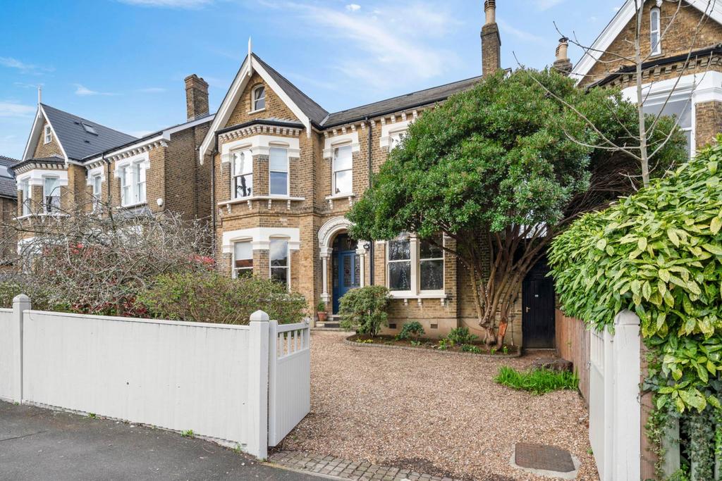 Palace Road,Tulse Hill, SW2 3LB 6 bed detached house - £2,000,000