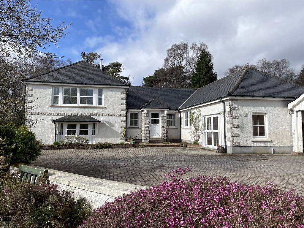 Druim Beag, 6 Drumindorsair... 3 bed detached house - £390,000
