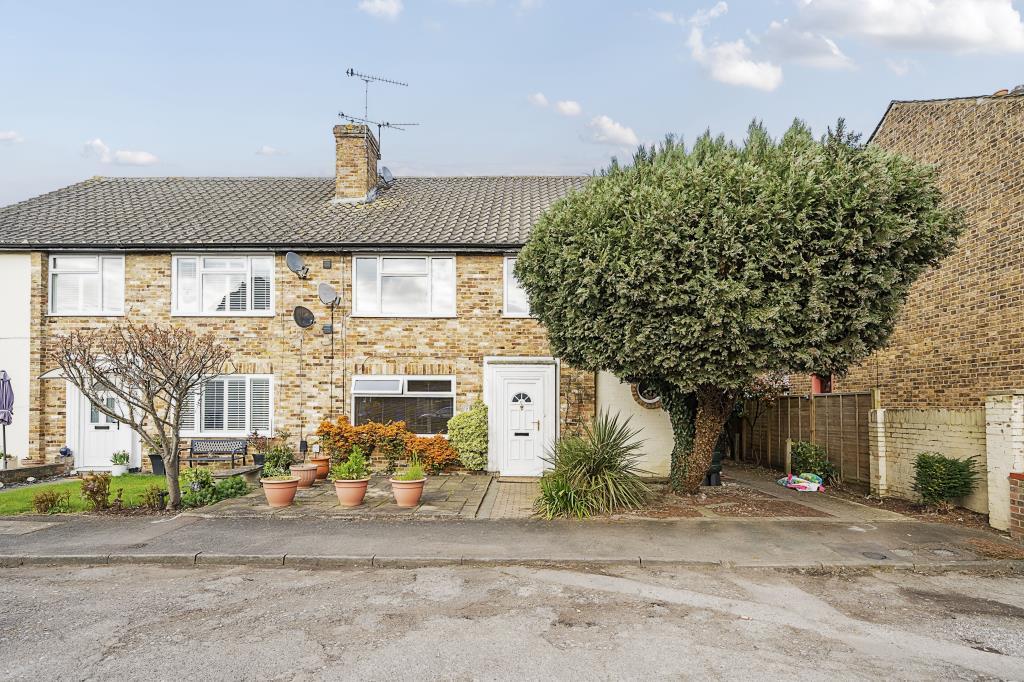 Datchet, Slough, SL3 2 bed maisonette for sale - £350,000