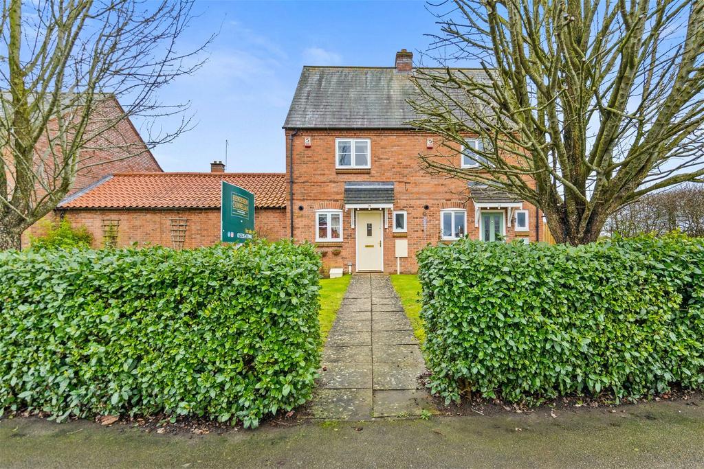 Hawthorn Avenue, Mawsley NN14 2 bed semi-detached house for sale - £220,000