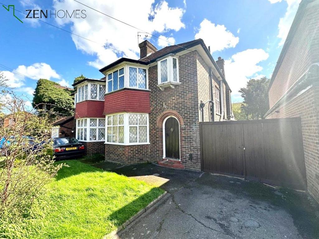 London NW9 3 bed semi-detached house - £2,950 pcm (£681 pw)