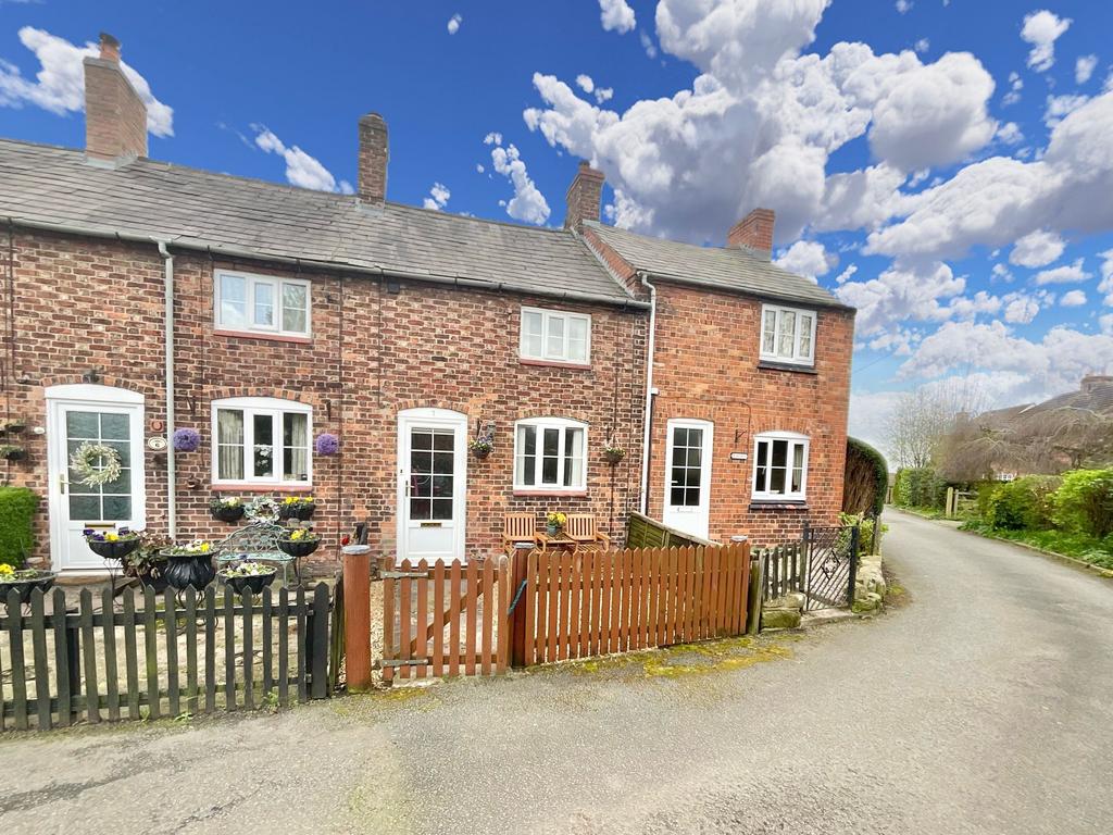 The Green, Wrenbury, CW5 2 bed terraced house for sale - £250,000