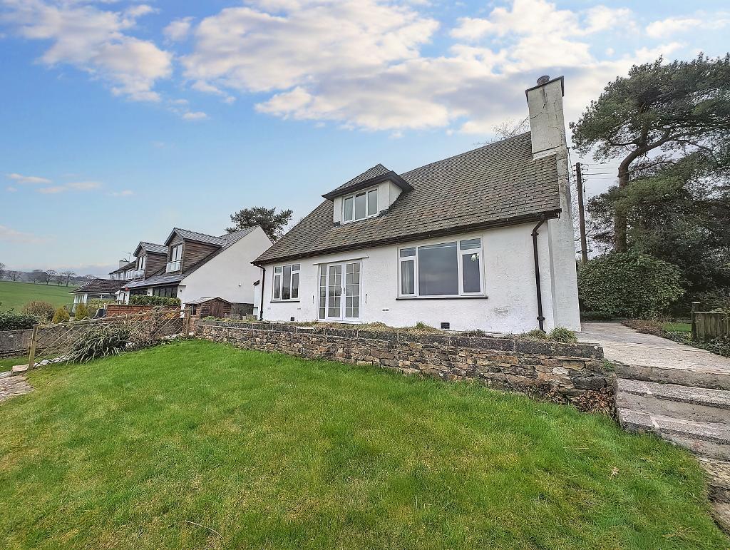 Whitehall Lane, Grindleton, BB7 4RL 3 bed detached house - £419,950