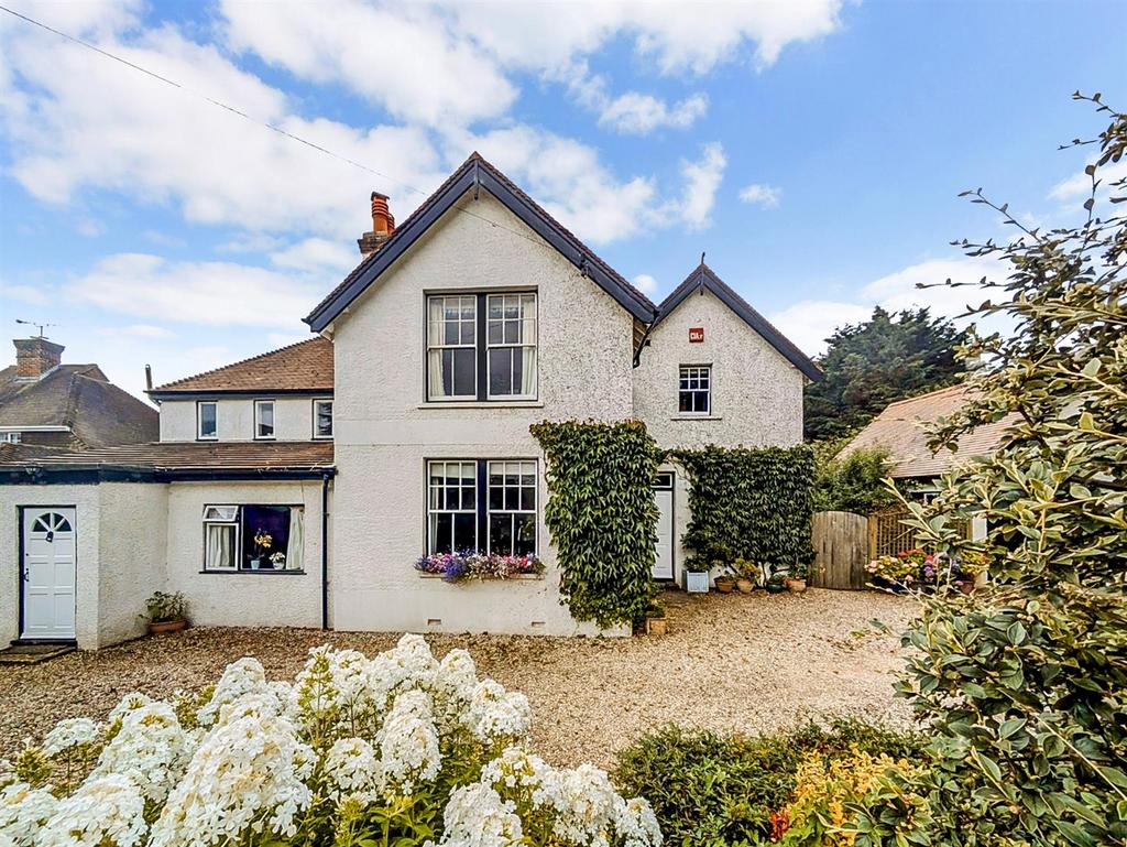 Eastergate Lane, Eastergate 5 bed detached house - £1,000,000
