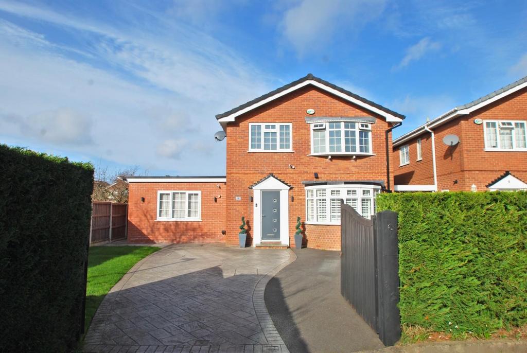 Truro Close, Bramhall 4 bed link detached house - £530,000