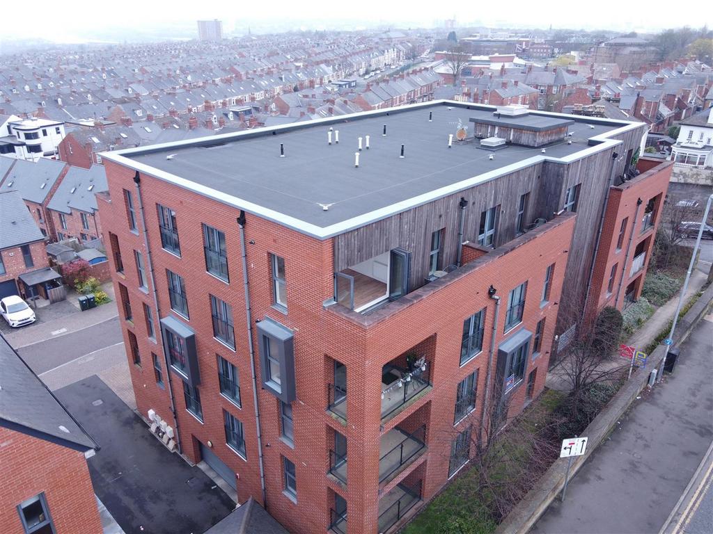 William Wailes Walk, Gateshead NE9 2 bed apartment - £125,000