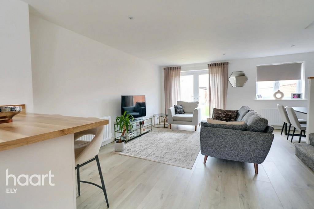 Wesley Way, Witchford 3 bed end of terrace house - £160,000