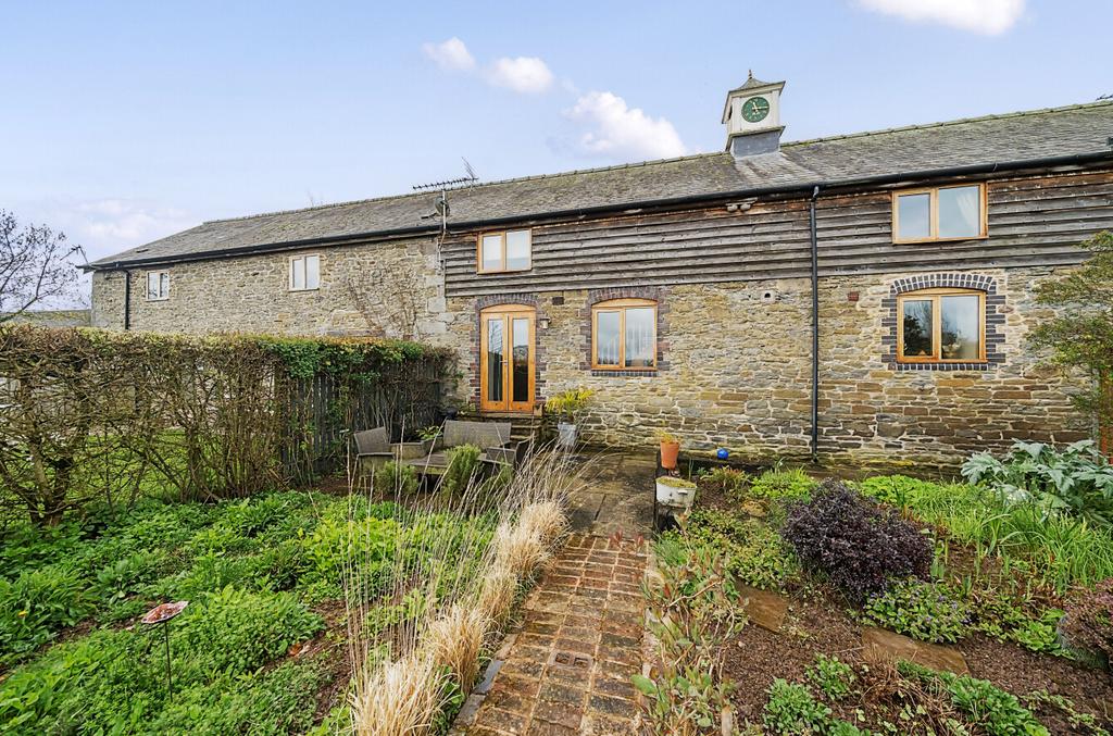 6 Balance Barns, Kington HR5 3 bed barn conversion for sale - £395,000