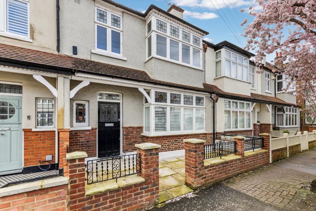Crowborough Road, London, SW17 3 bed terraced house - £900,000