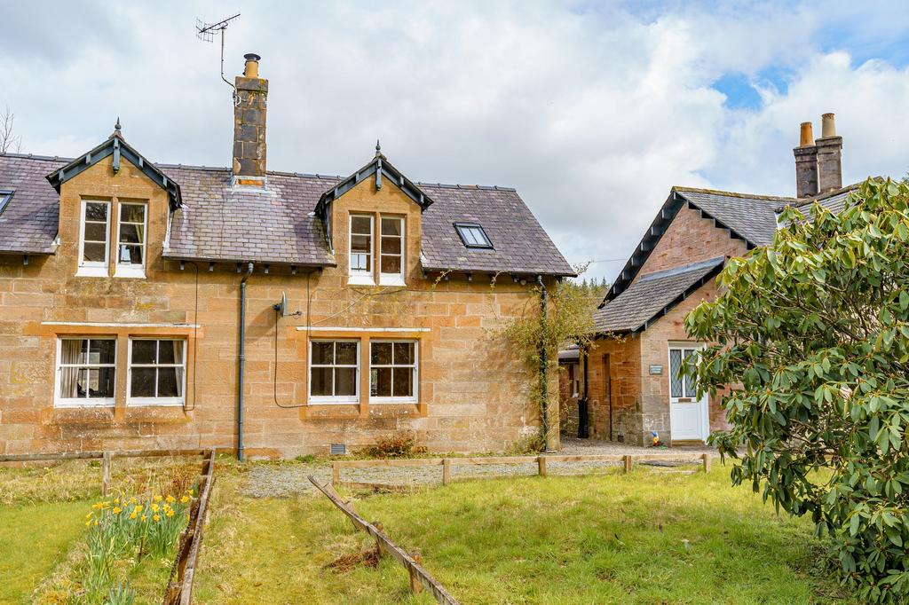 2 Mosside, Carronbridge, DG3 2 bed cottage - £120,000