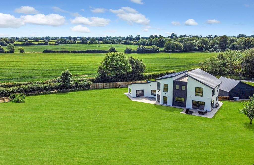 Base Green Road, Stowmarket IP14 5 bed detached house - £1,325,000