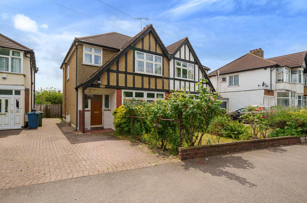 Wood End Road, Harrow, Middlesex 3 bed semi-detached house for sale - £ ...