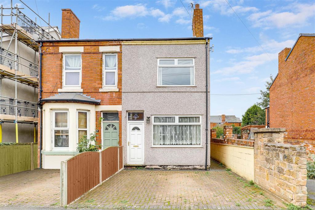 Clarges Street, Bulwell NG6 2 bed semi-detached house - £130,000
