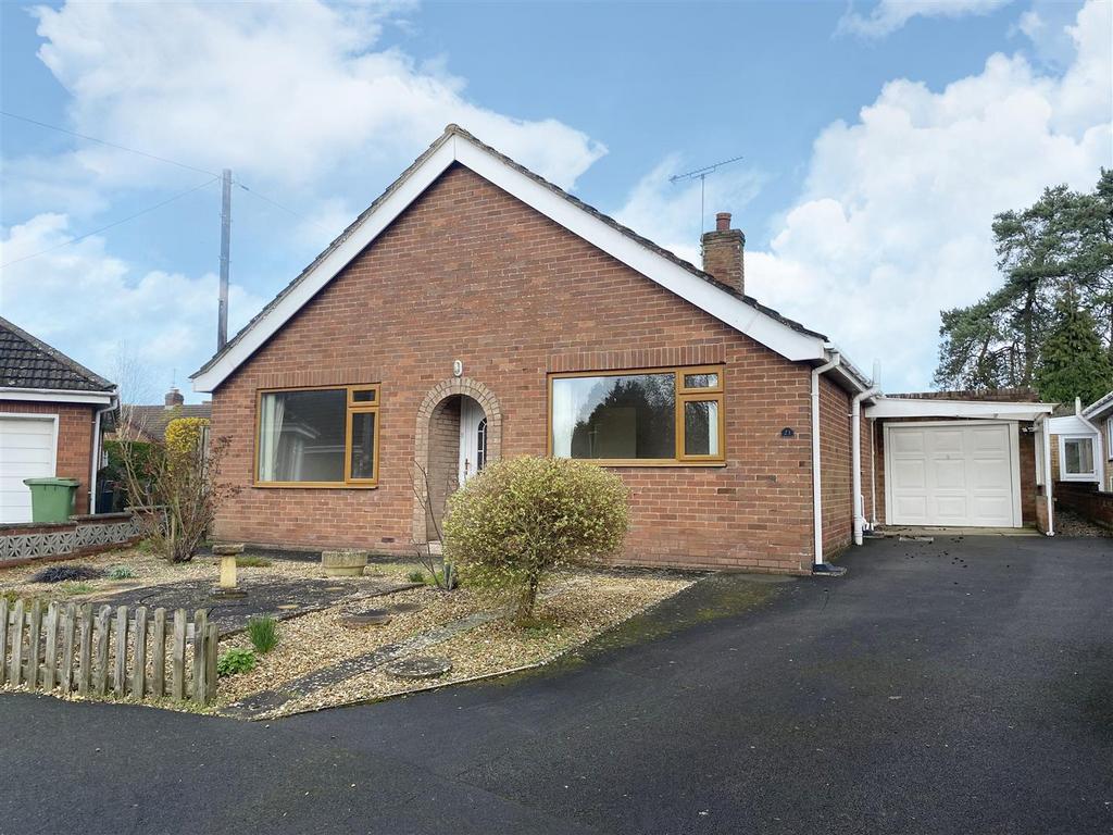 21 Wellgate, Wem, Shrewsbury, SY4 5ES 2 bed detached bungalow - £269,950
