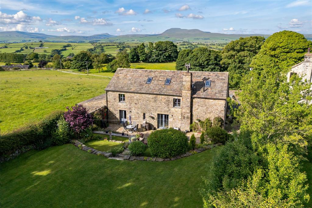 Crow Trees Barn, Mewith, Bentham 4 bed barn conversion - £750,000