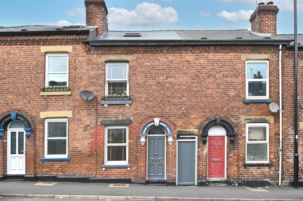 Sharrow Lane, Sharrow, Sheffield 3 bed terraced house for sale - £225,000