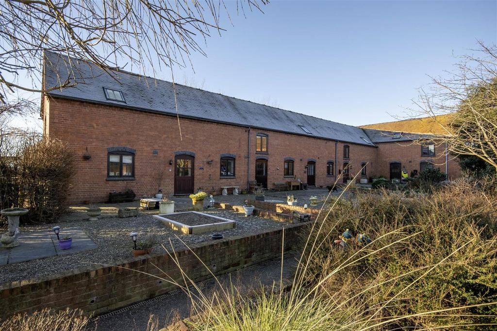 Boreton, Cross Houses, Shrewsbury 2 bed barn conversion for sale - £285,000