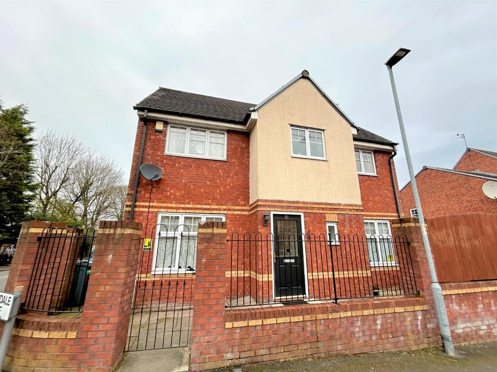 Mallowdale Avenue, Fallowfield 3 bed semi-detached house - £280,000
