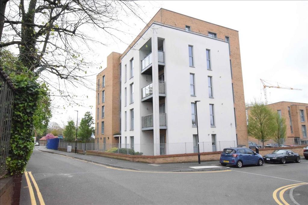 Goulding House, Manor Lane, Feltham... 2 bed flat - £310,000