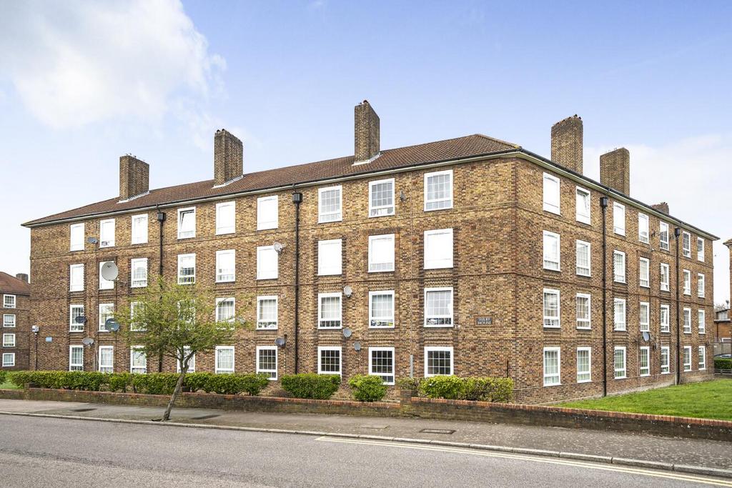 Turnham Road, Brockley 2 bed flat - £375,000